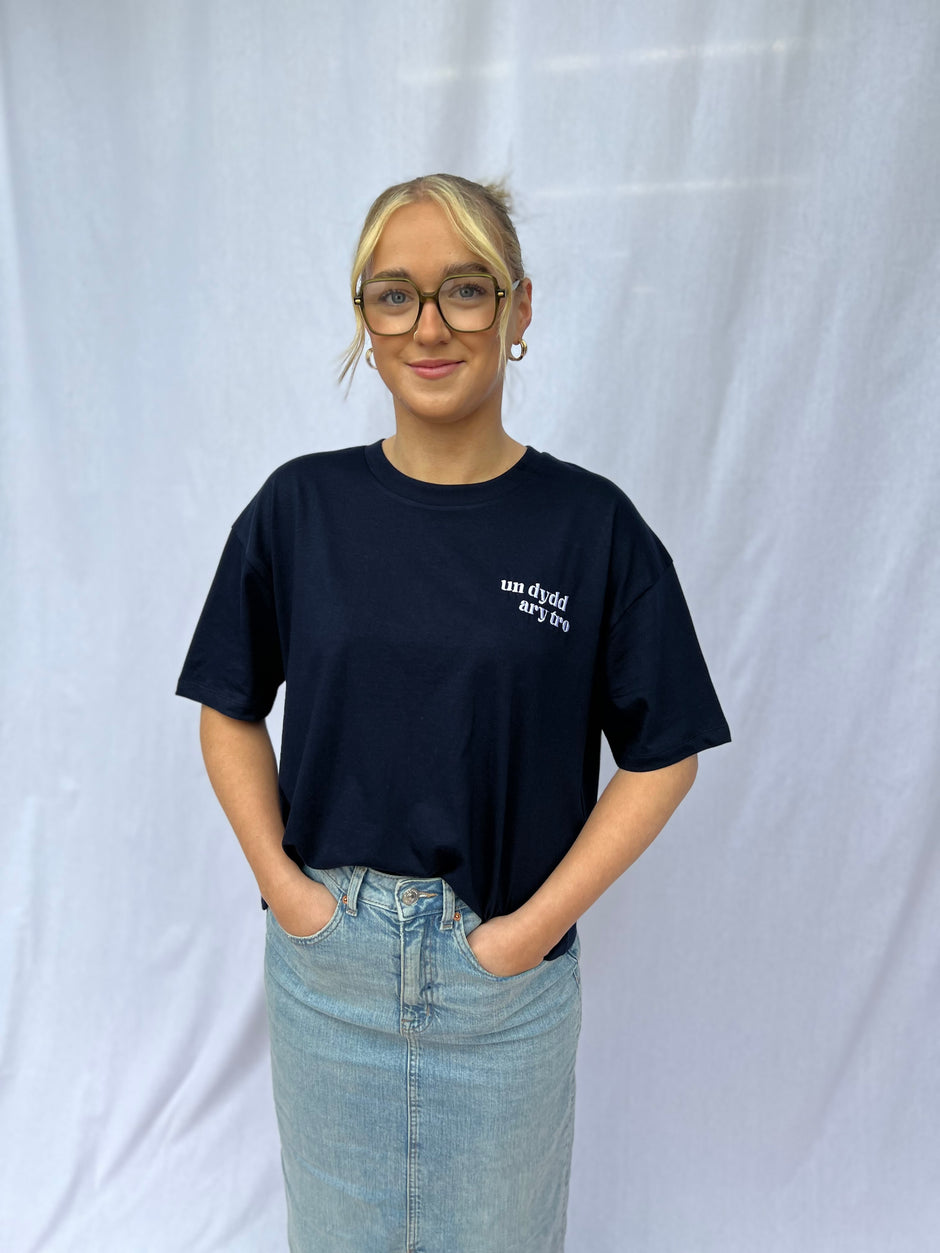 ani-bendod | online store | Welsh clothing, gifts and stationery brand